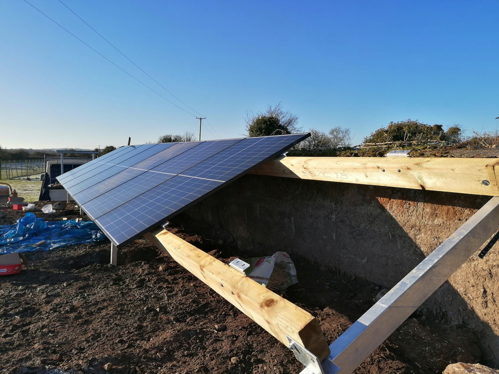 Avila – Lean-to style groundmount – Solar Structures Ireland